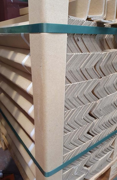 Cornerboard 50x50x4x1200 › Packaging Products